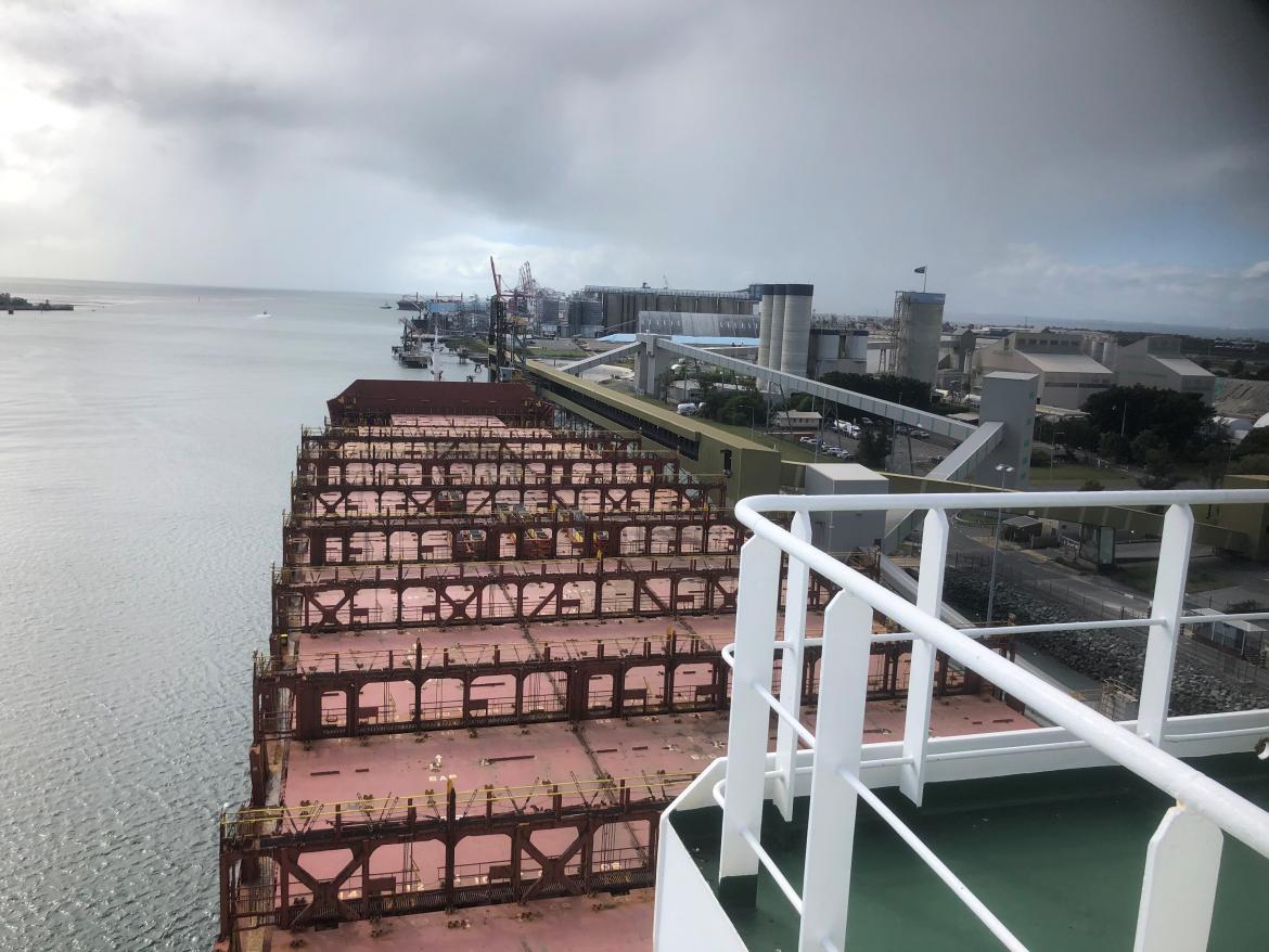 Australian authorities release APL England - Port Technology International