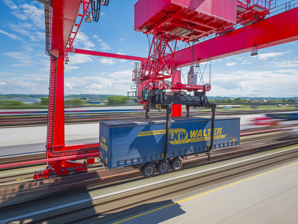 Kuenz - Port Technology International