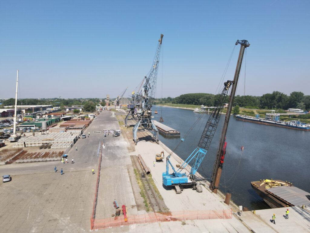 DP World breaks ground on new Serbia container terminal - Port ...