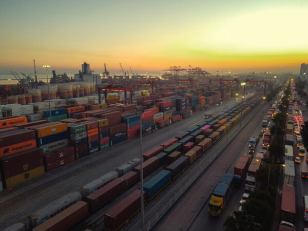 Five problems with truck congestion at ports and how to solve them ...