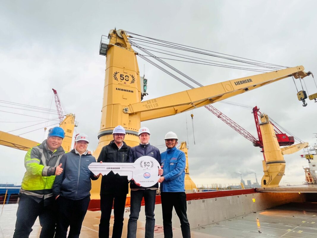 Liebherr marks delivery of 50th LS 250 ship crane - Port Technology ...