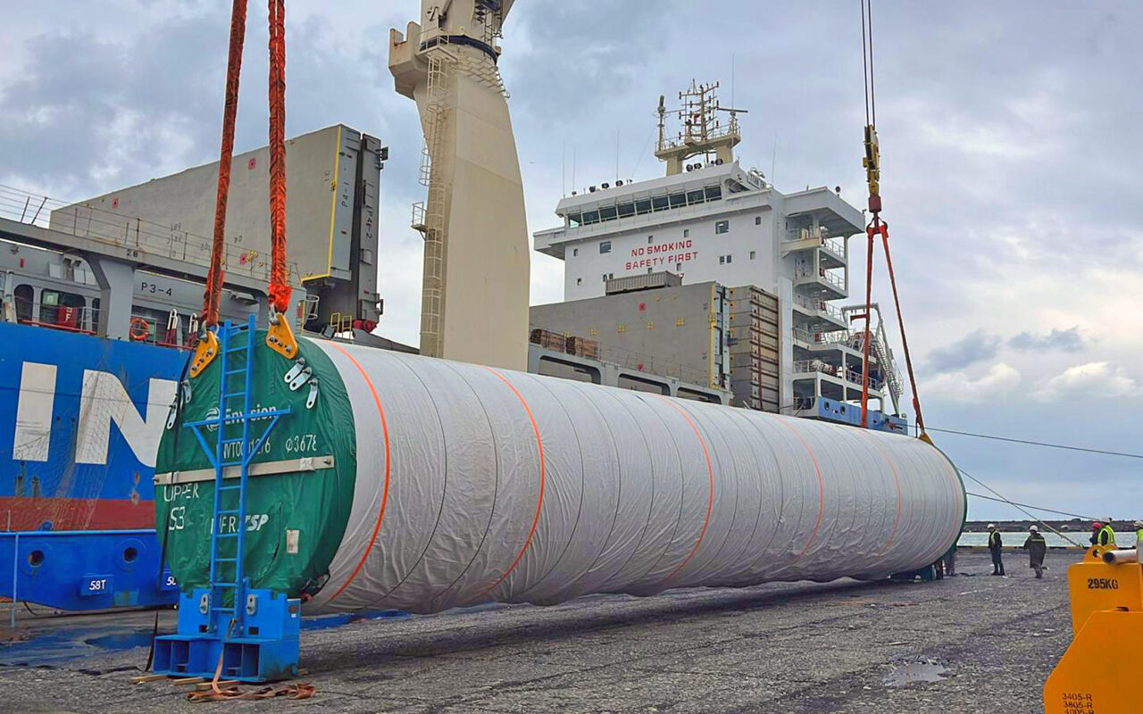 HHLA completes complex wind cargo move to Caspian Sea - Port Technology ...