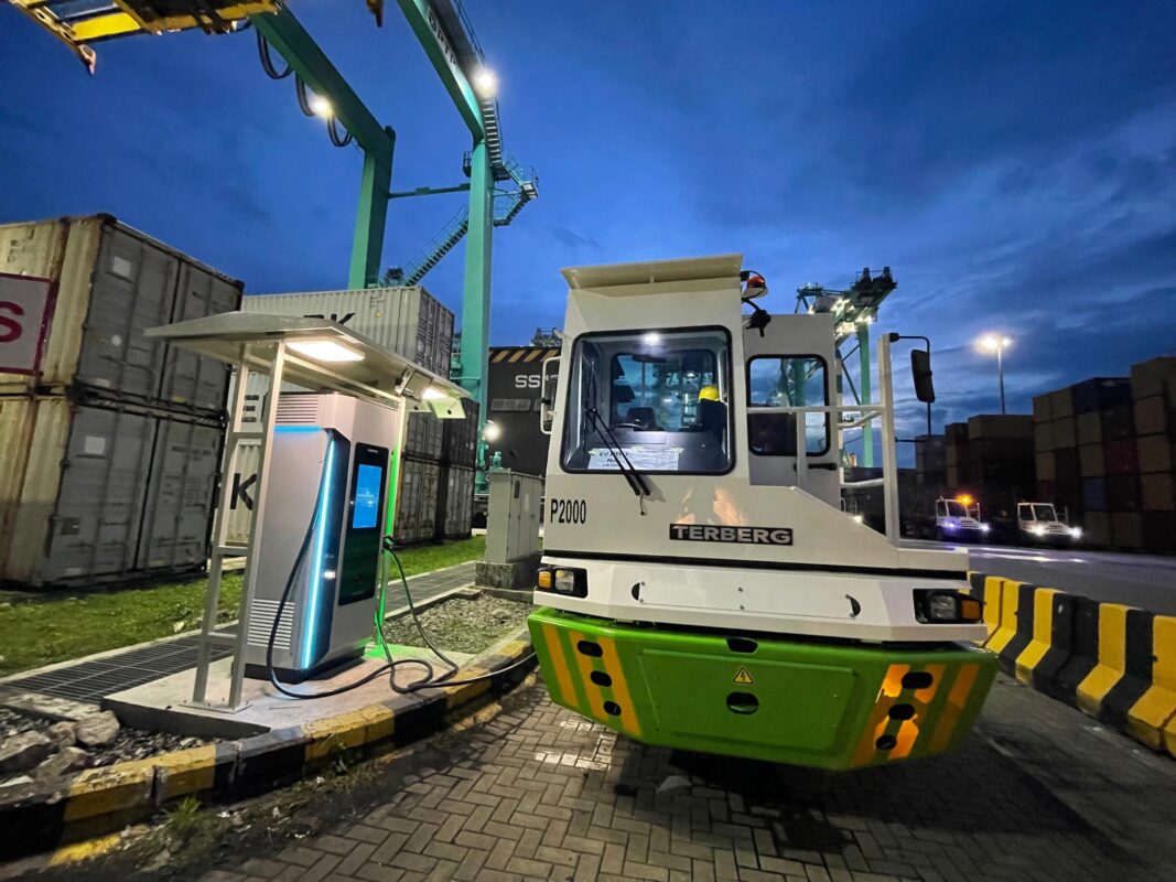 Port of Tanjung Pelepas to electrify prime mover fleet - Port ...