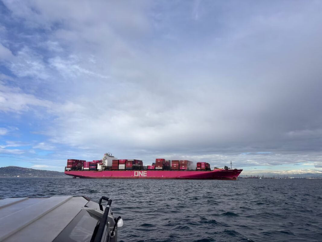 ONE vessel departs Los Angeles after onboard fire - Port Technology ...