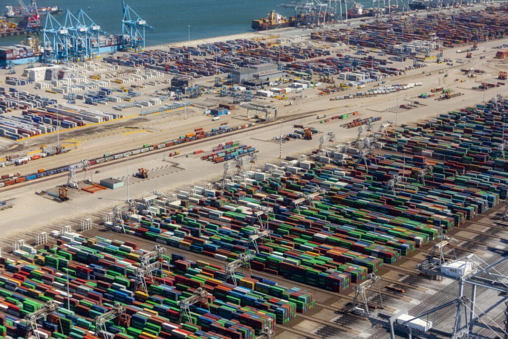 ZEPA launches tools to scale zero-emission port equipment - Port ...